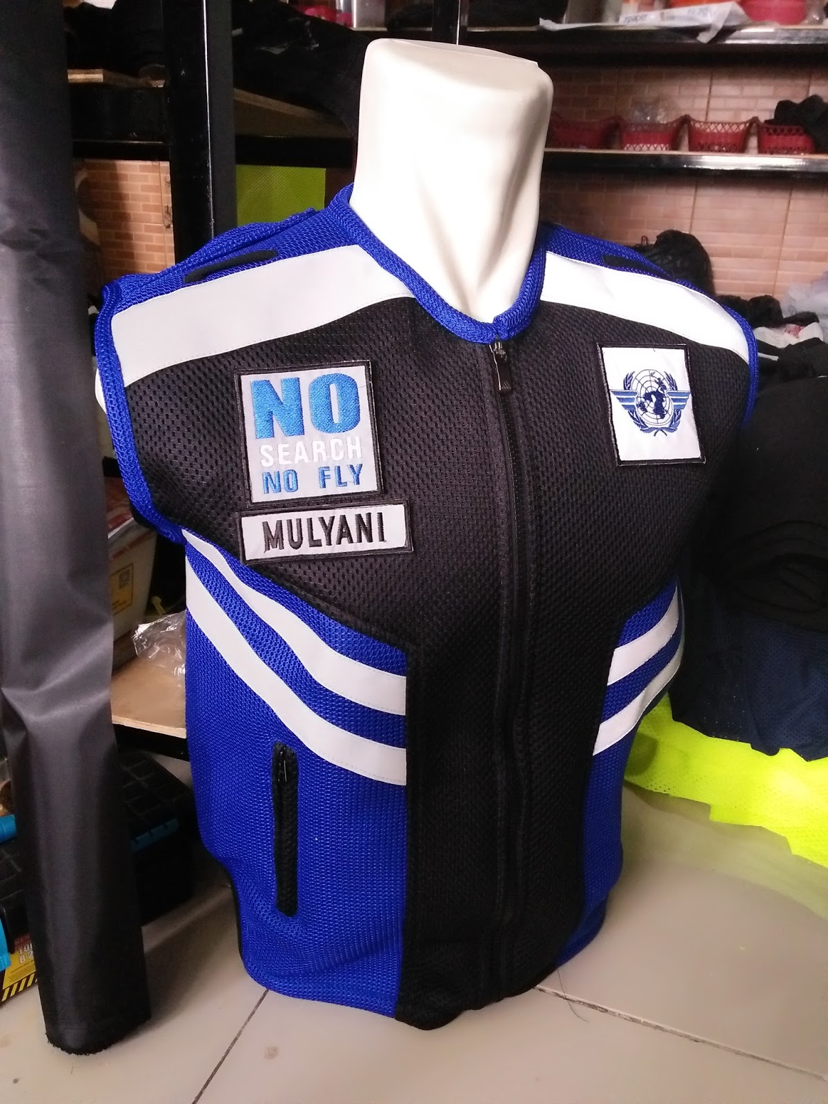 Produksi rompi: Rompi avsec