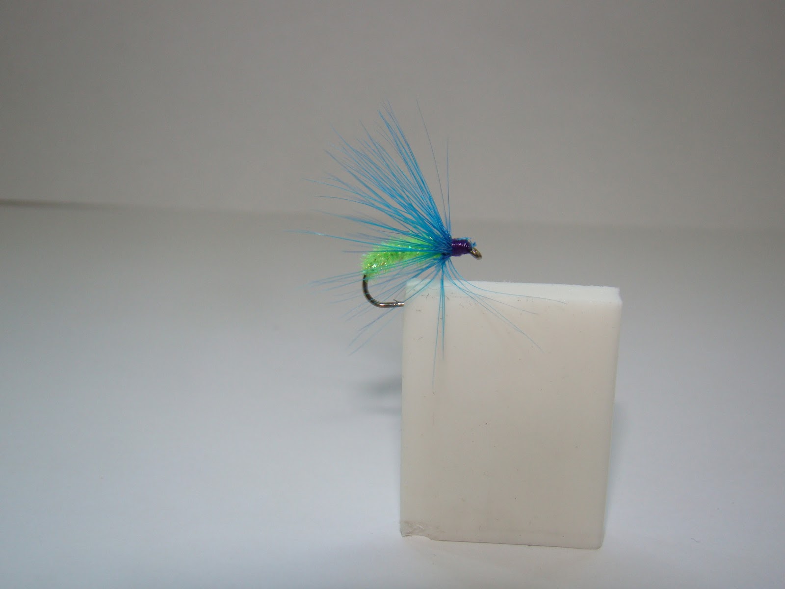 Pescuit cu musca artificiala: Streamere/Muste AVAT