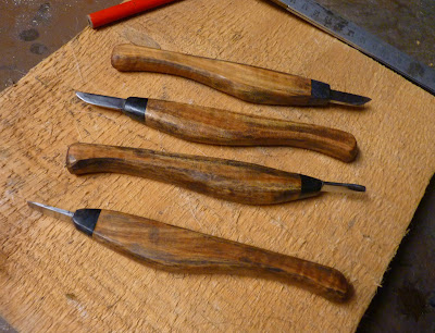 Atelier Sous La Colline: Kit pour sculpter le bois