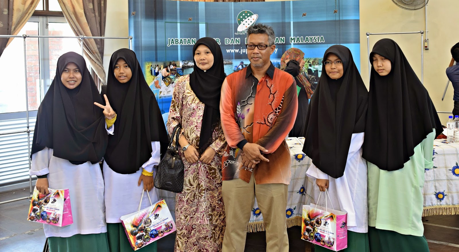 FALAK SYARIE - Kembara Falak: GALAXY EXPLORATION WORKSHOP PERINGKAT ...