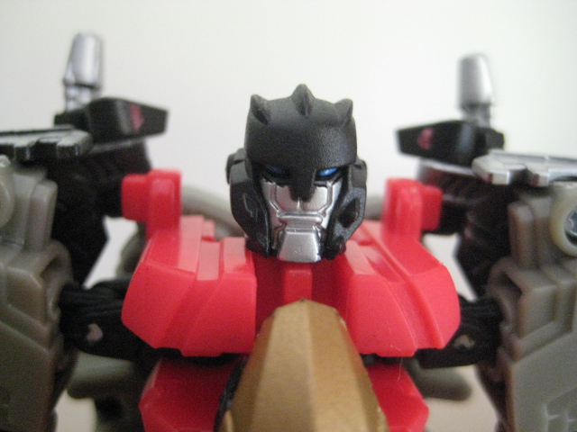 ChCse's blog: Toy Review: Transformers PCC Grimstone w/ Dinobots