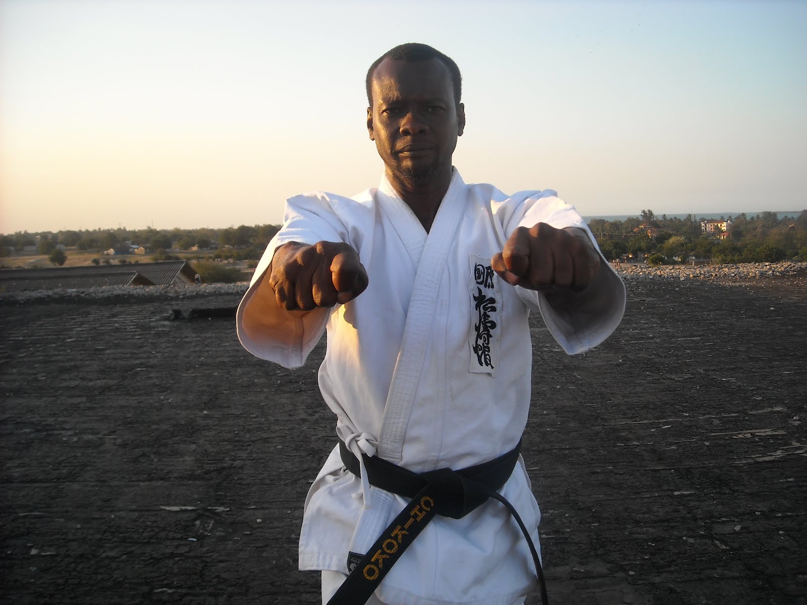 TANZANIAN KARATE: MAPIGO MBALIMBALI NA SENSEI KOLOWA .P. CHIKOKO (4TH ...