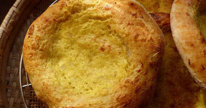 AAA ACCADEMIA AFFAMATI AFFANNATI: Non o pane alle cipolle. Qashqari ...