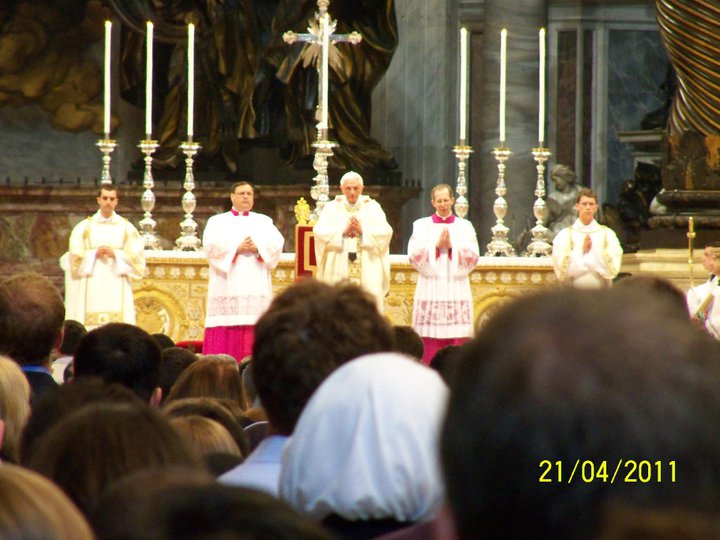 Anglican Patrimony: Cisterian Monks Serve as Deacons on Maundy Thursday