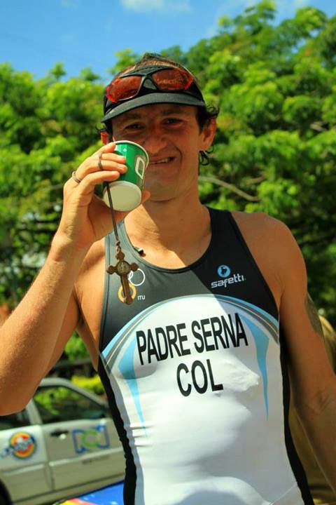 yo y mis circunstancias: Edinson Serna,el cura triatleta