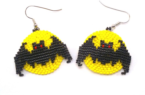 Awesome Beaded Bat Earrings Tutorial for Halloween / The Beading Gem