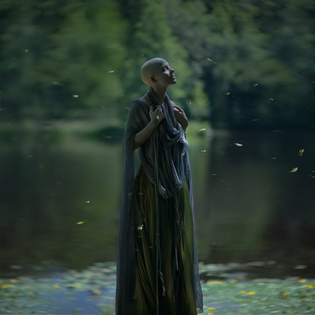 The Styrous® Viewfinder: Anna-Maria Hefele ~ Over-tone singer extraordinare