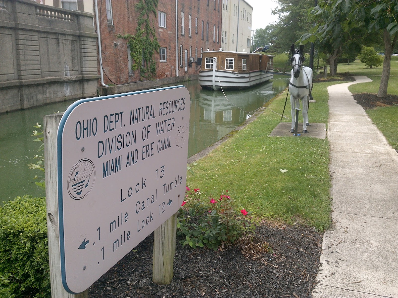 Heart and Sole: Hiking the Miami and Erie Canal and the towns it built