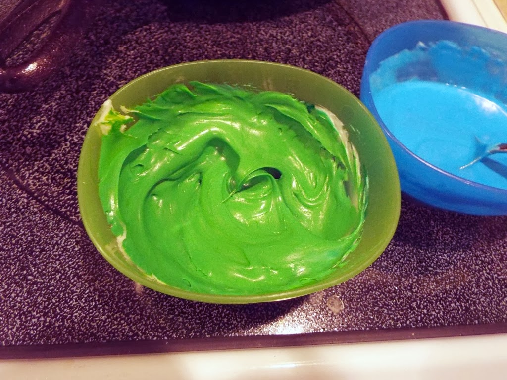 Clever, Crafty, Cookin' Mama: Superbowl "BOOM" Cake (Pistachio Cake ...
