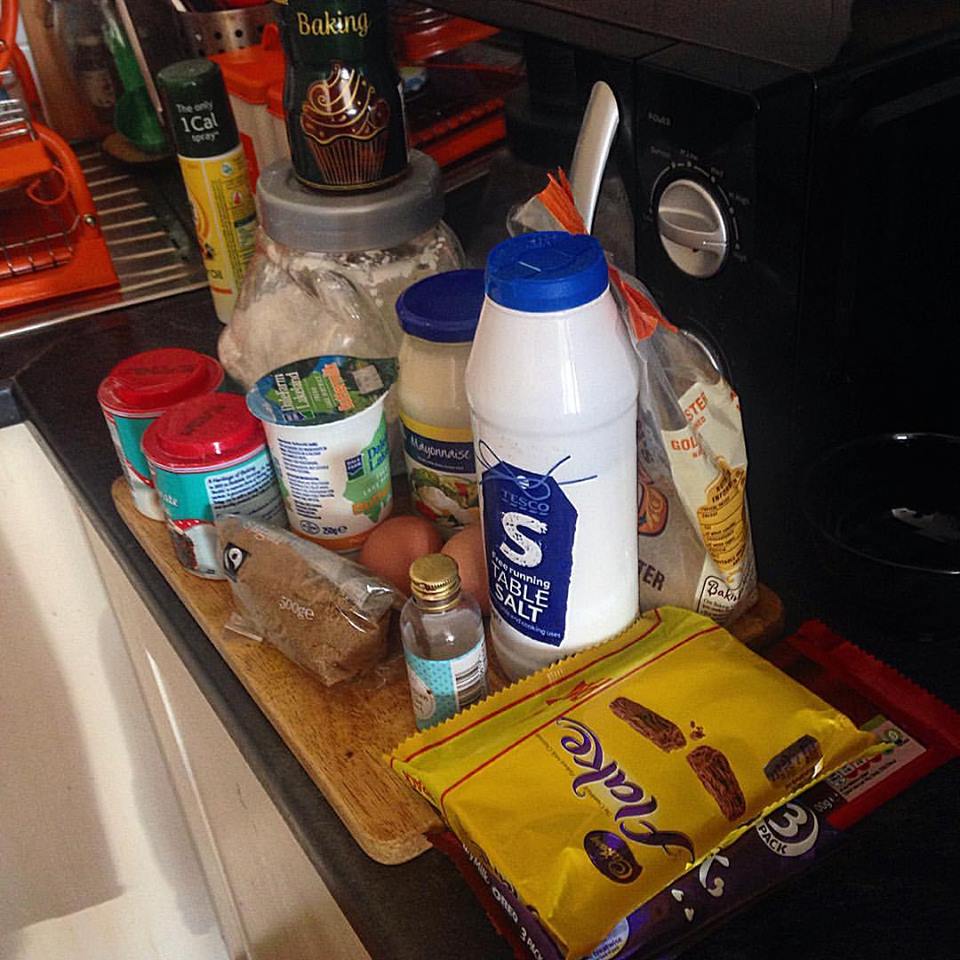 MATTYB BAKES: THE OREO AND FLAKE CHOCOLATE MAYO CAKE