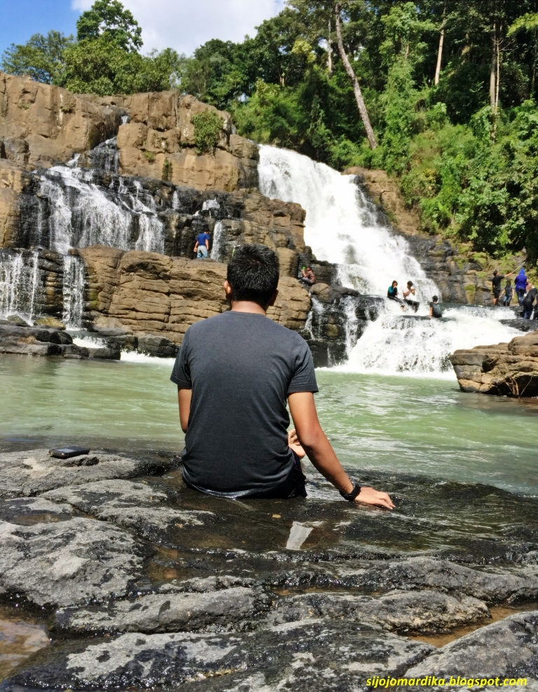 SELAMAT BERPETUALANG: Air Terjun Parangloe, pesona keindahan ...
