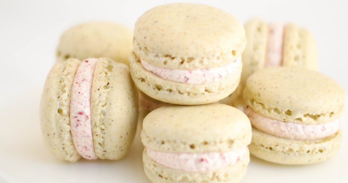 simmer & boyle: Pistachio Macarons with Raspberry and Vanilla Buttercream