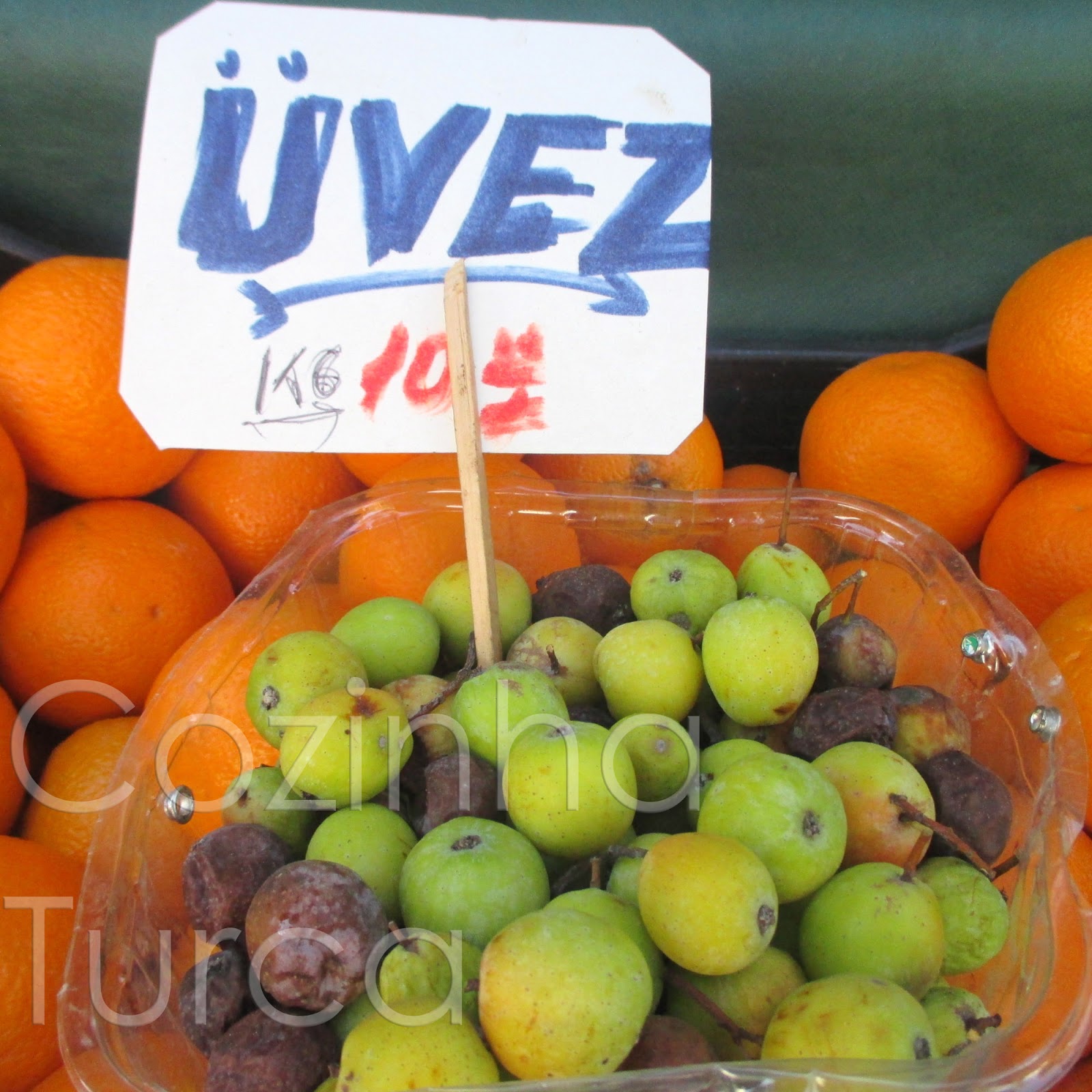 Cozinha Turca: Fruto da árvore sorva ou sorveira (Üvez)