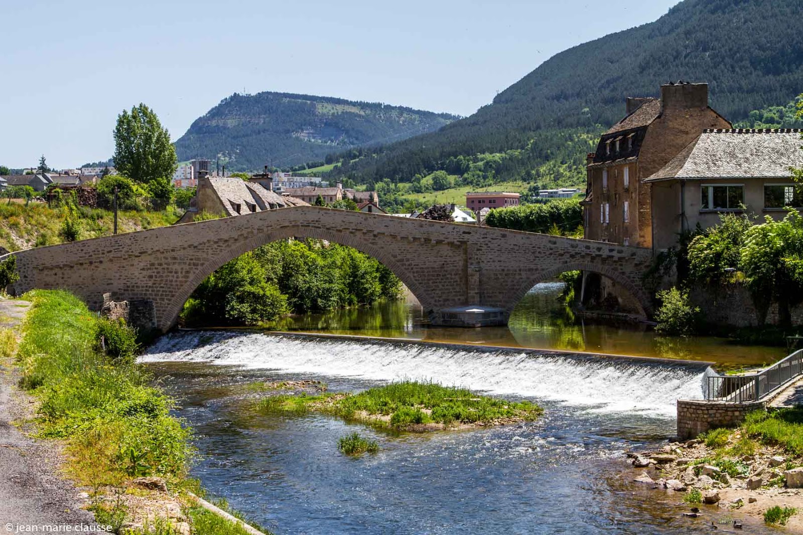 Découvrir la France en photos: 81 - MENDE. (Lozère -48)