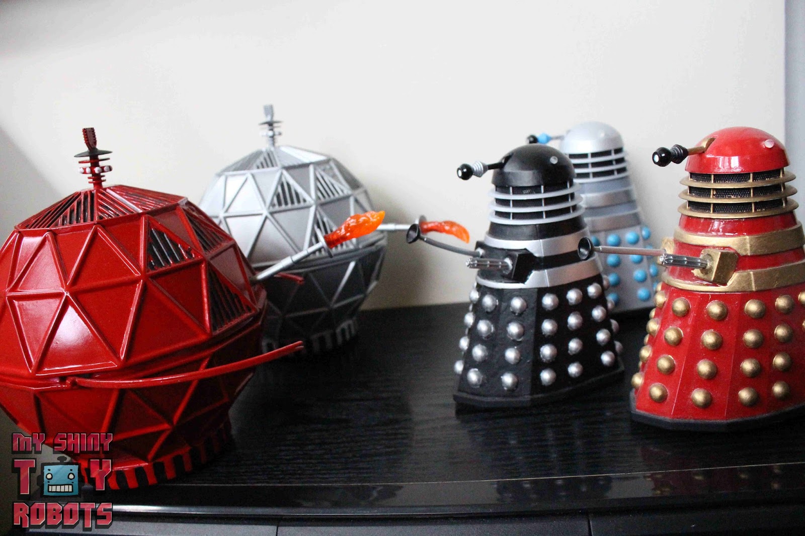 My Shiny Toy Robots: Custom Figure: TV21 Dalek Comics Menoid Master ...