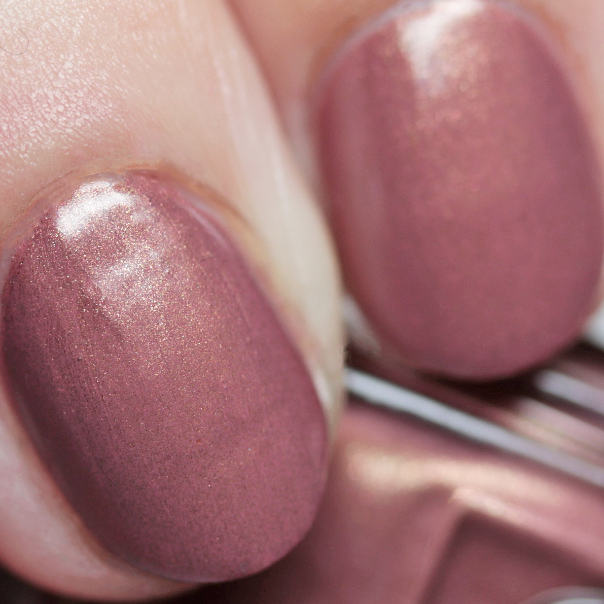 Essie 1552 Tea Cup Half Full