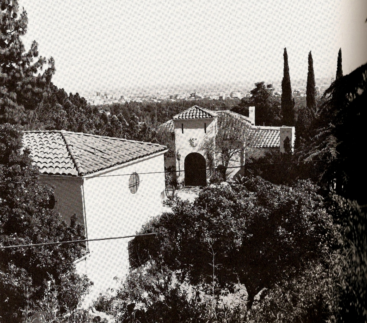 My Love Of Old Hollywood: Hollywood at Home: Rudolph Valentino's Falcon ...