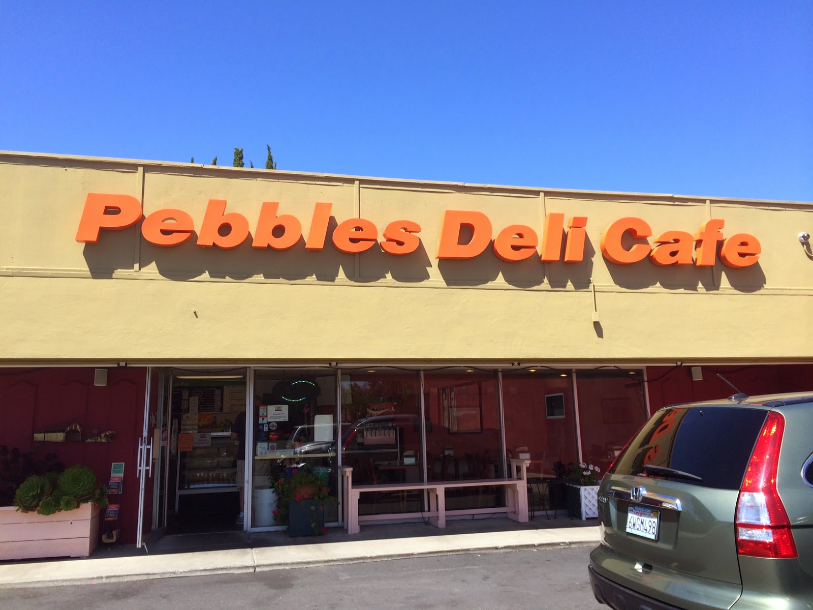 The Pastry Chef's Baking: Restaurant Review: Pebbles Deli Cafe