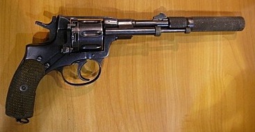 Silencing a Revolver - Virtual Mirage