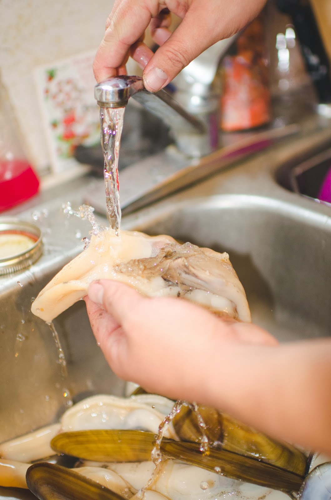 Spartan Fishing & Outdoors: Tutorial: Cleaning and preparing Razor Clams