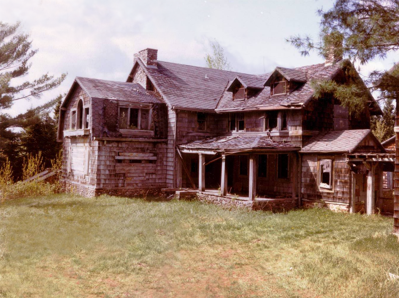 Summerwind Mansion History: Minor Update & Photographs