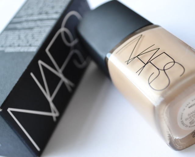 NARS Sheer Glow Foundation: Santa Fe | That Lisa Clare | Derbyshire ...