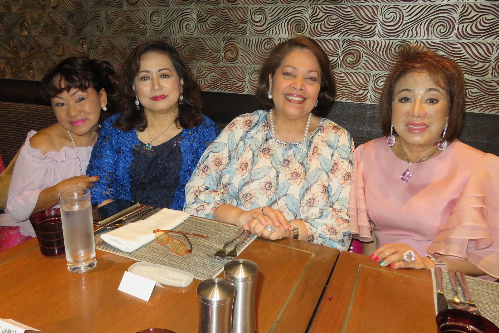 Kee Hua Chee Live!: LILLIAN TAN CELEBRATED HER BIRTHDAY AT MOSAIC ...