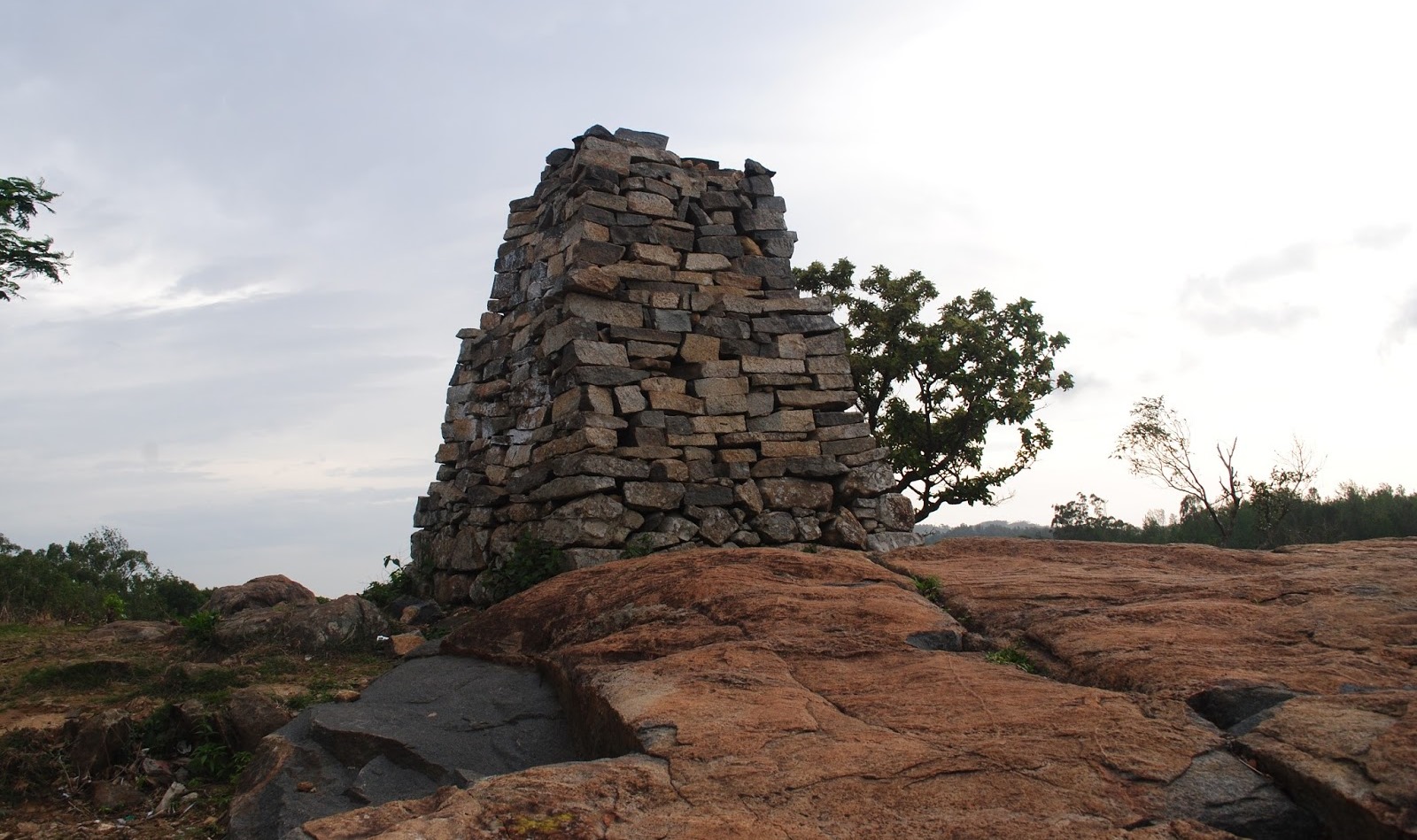 Tamilnadu Tourism: Pagoda Point (Pyramid Point), Yercaud