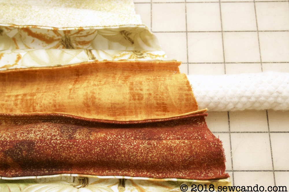 Sew Can Do: Fabric Cornucopia Tutorial and Fall Fabric Bundles Giveaway!