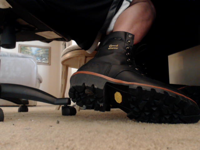 RonnieFLEXX : REALTIME BOOT STOMPING