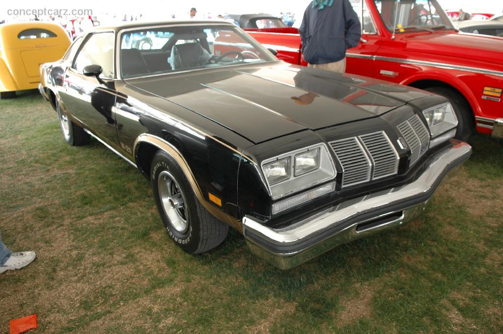 LeoSuperCars: Oldsmobile Cutlass 442 '76 '77. Super Muscle Car