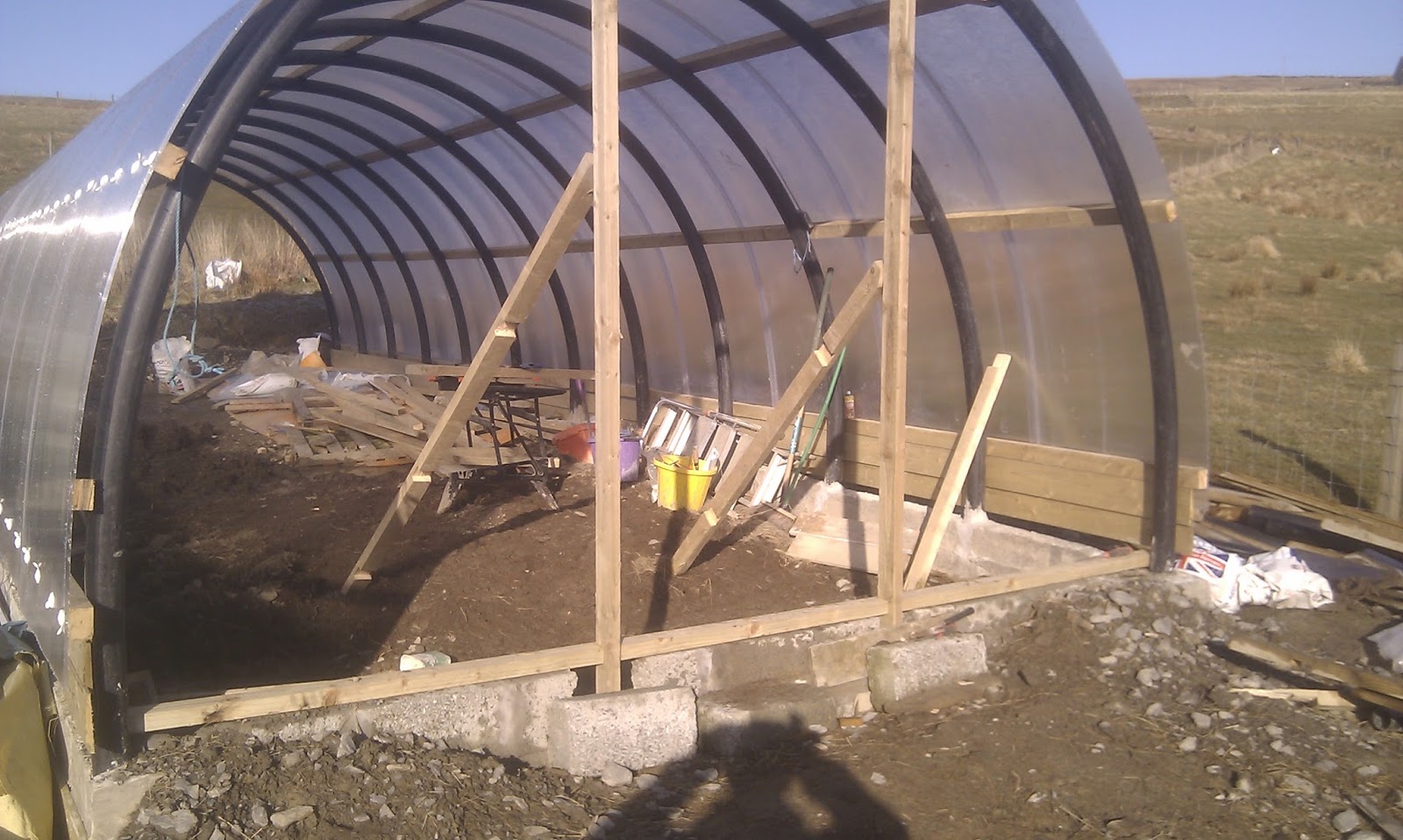 Us in Orkney: Polycrub part5 : Gable ends ( part1 )