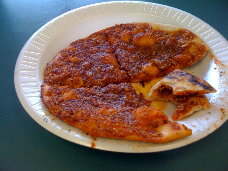 Desert Candy حلويات الصحراء: Currently Eating: Manoushe bi Kishik