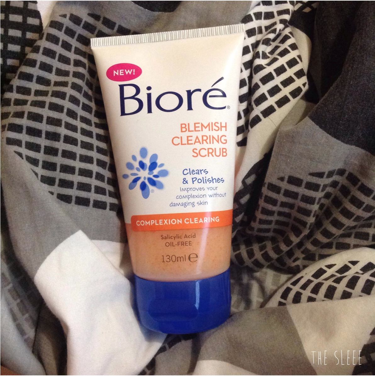 the Sleee : Biore Blemish Clearing Scrub | Review