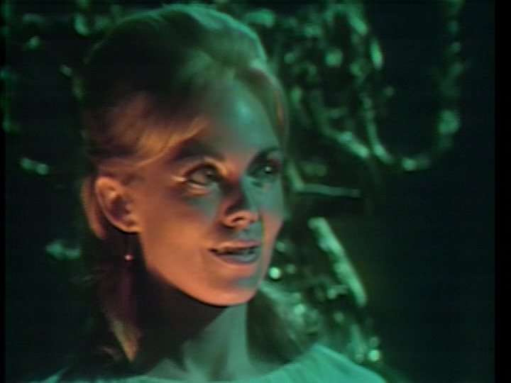 Shadows on the Wall: An Online Dark Shadows Fanzine: Angelique the Vampire