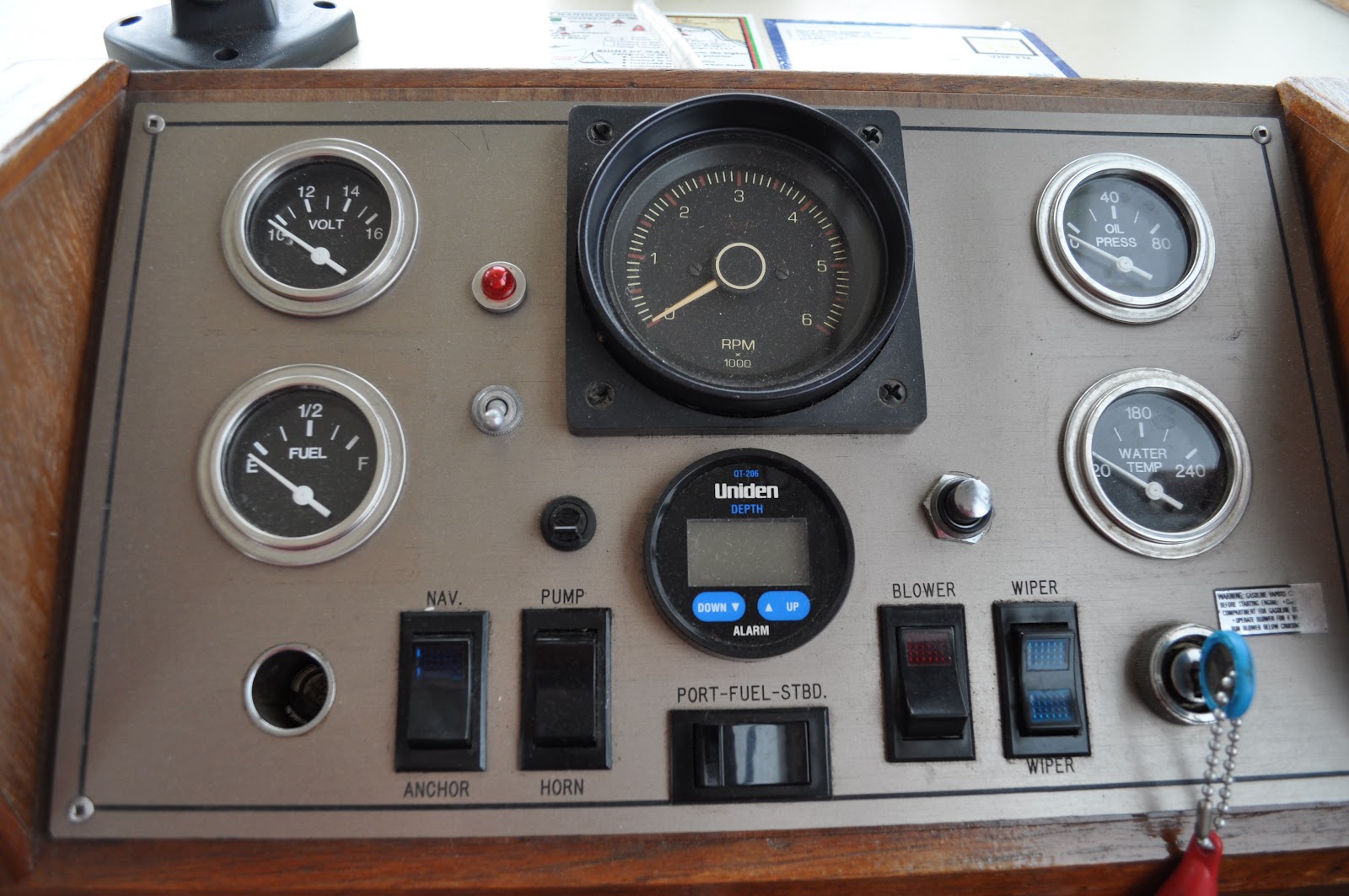 JoyRide82: Campion Adventurer - 30 ft Sedan Trawler with Flybridge