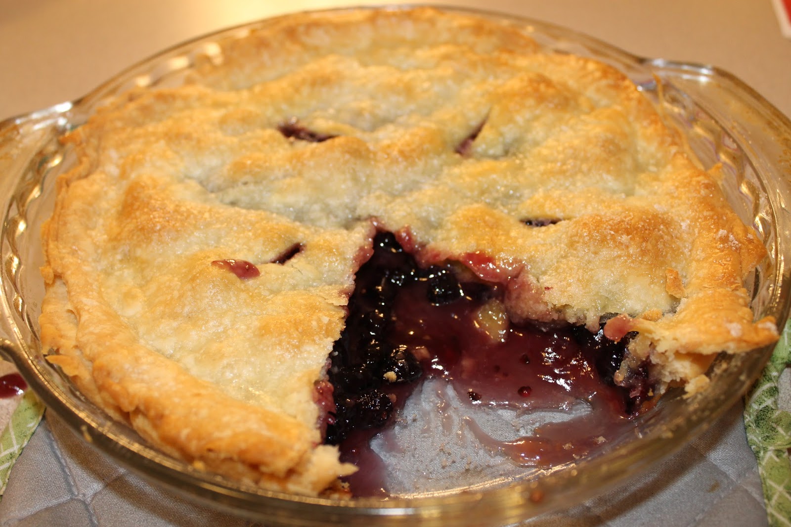 The Logan's: Mulberry Pie