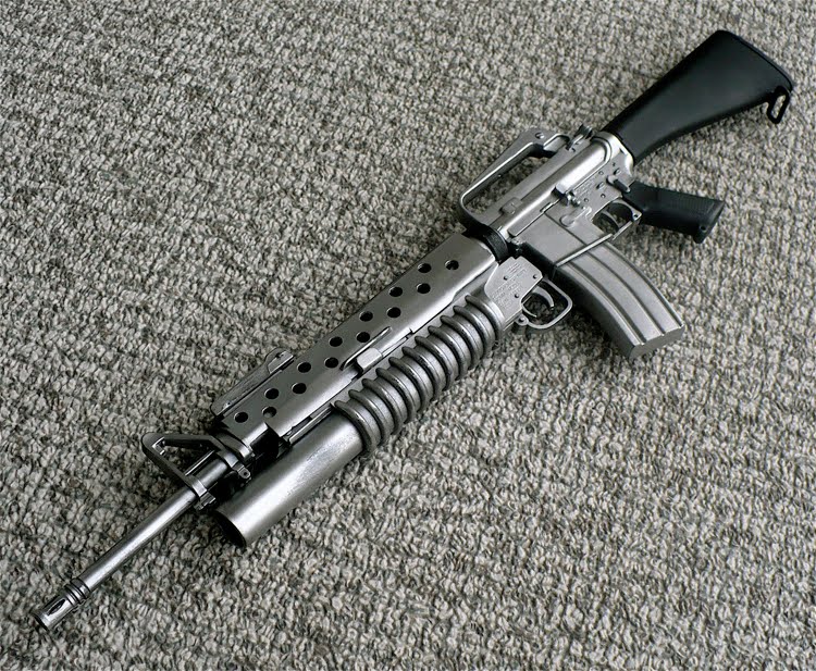 The Great Canadian Model Builders Web Page!: M16A2/M203