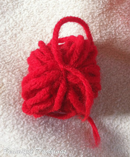 How to Make a Messy Pom Pom Using Your Hands - Free Tutorial ...