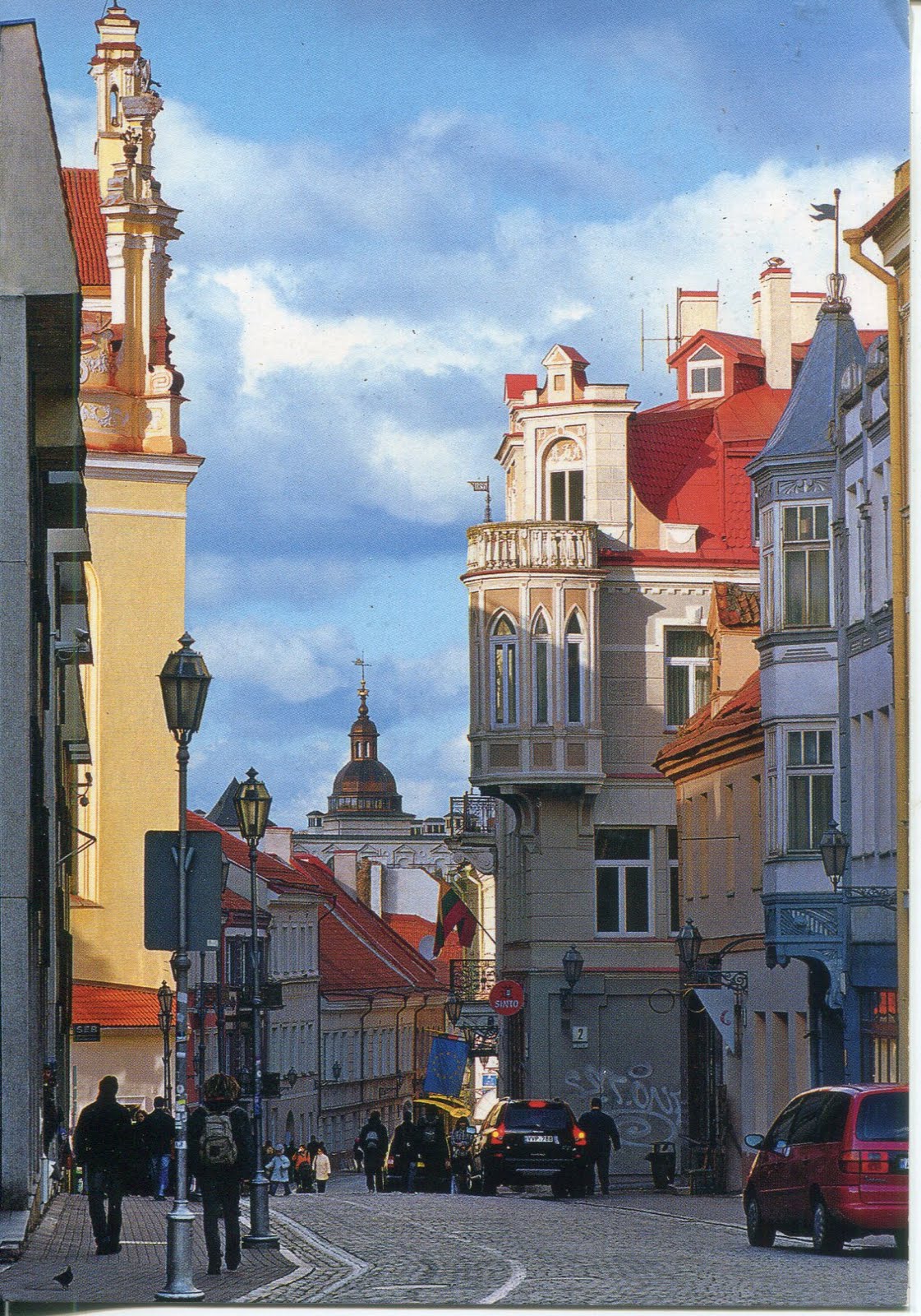 collect ROC: Lithuania Postcard: A Street Scene in Vilnius