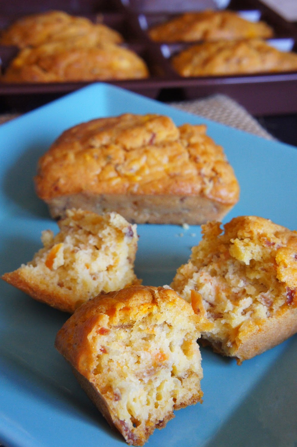 Mini cakes aux lardons, à la carotte et au cumin