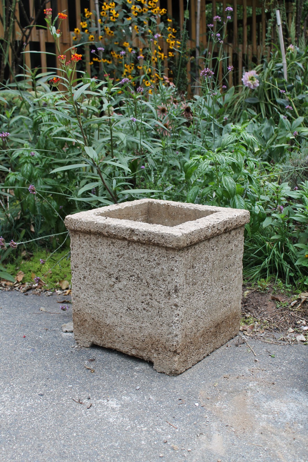 BARROW WORKS: Square Rimmed Trough