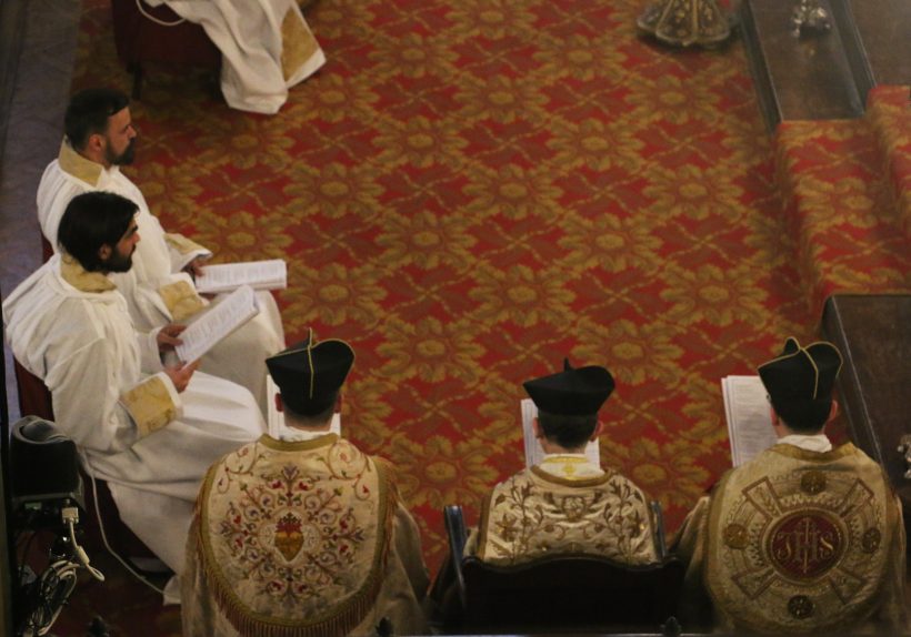 New Liturgical Movement: Video of Medieval Vespers of Easter in Paris ...