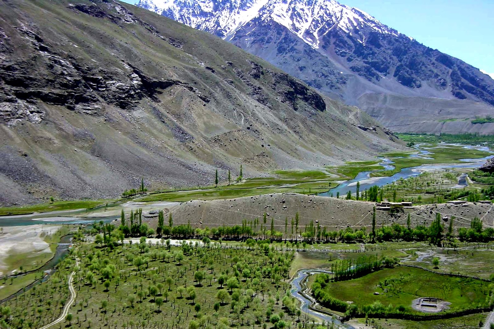 Famouse Tourism Destination in Gilgit-Baltistan (The Ghizer Valley ...