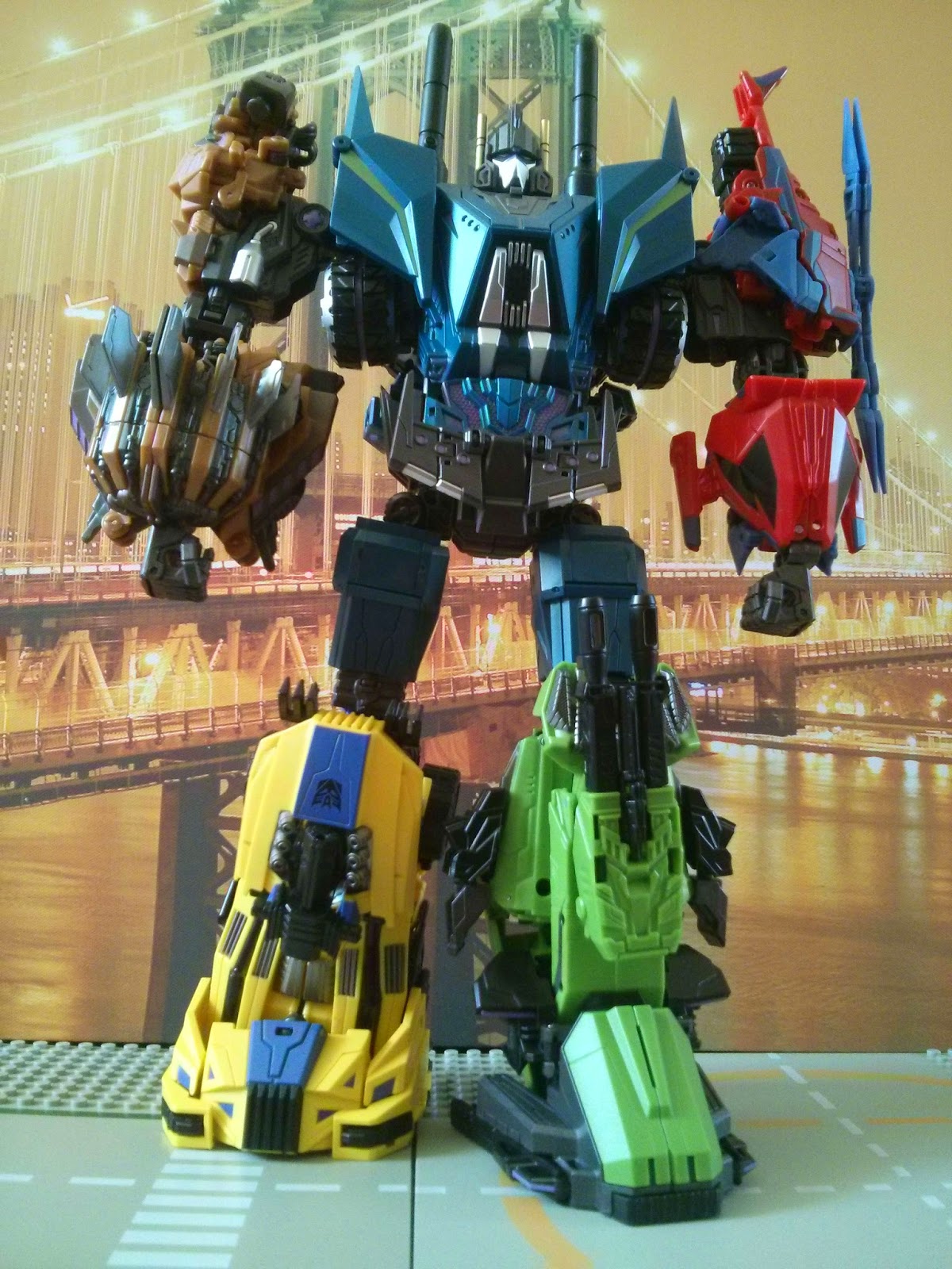 Toybox Soapbox: Microblaze Creations MBC002 Military Titans Review