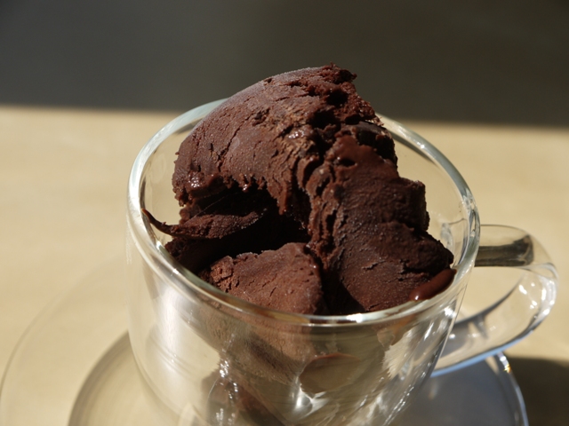 Clockwatching Tart: Dark Chocolate Gelato