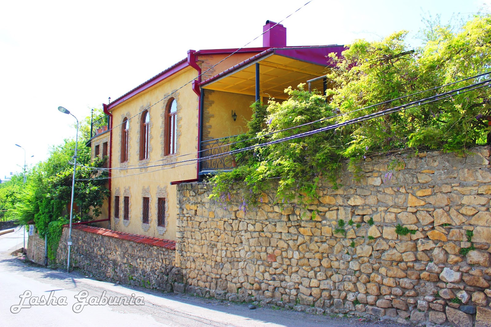 ერმონია: ქუთაისი, აღდგომის დღეები