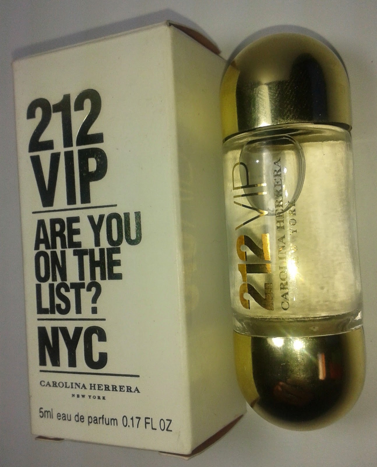Miniaturas de Cosméticos e Amenities: Carolina Herrera 212 VIP 05 ml