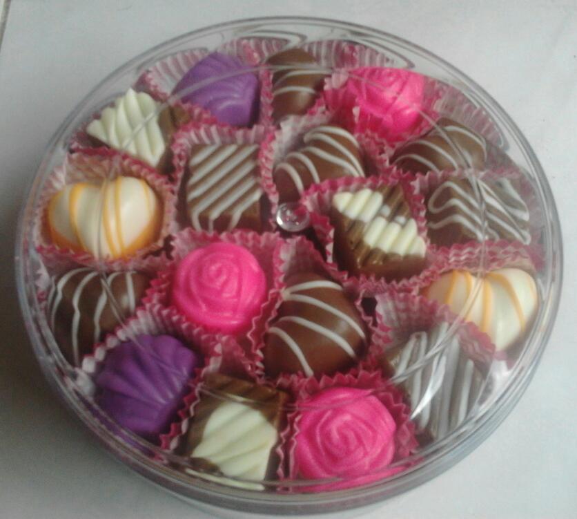 Pretty Choc Homemade Chocolate & Cakes: Coklat Pelbagai Bentuk & Perisa