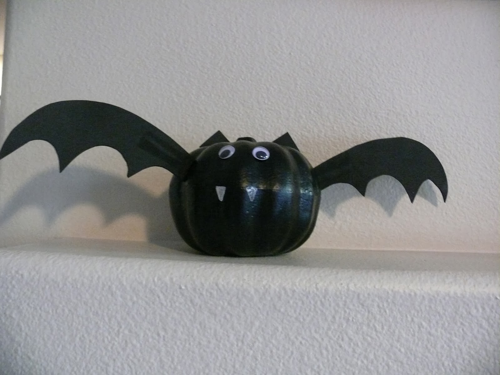 Imperfect & Fabulous: DIY Bat Pumpkins